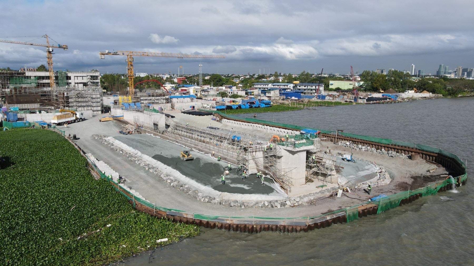 Construction of new Maynilad treatment plant in Muntinlupa in full ...